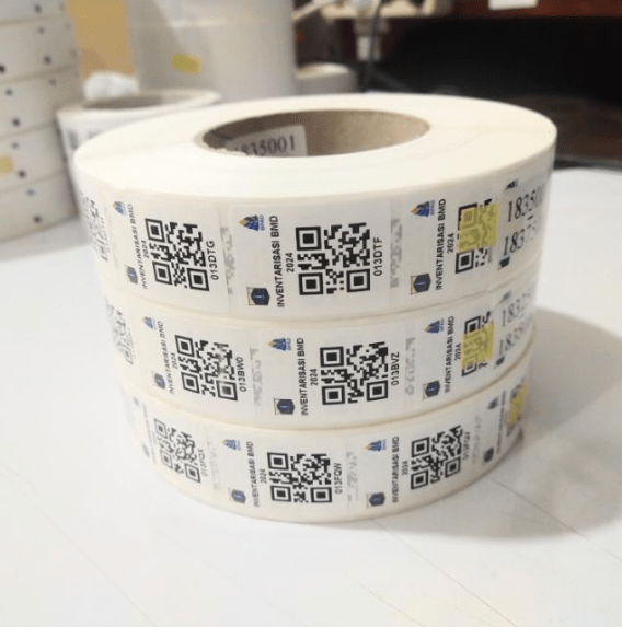 Cetak Label Custom: Solusi Tepat untuk Branding Bisnis Anda